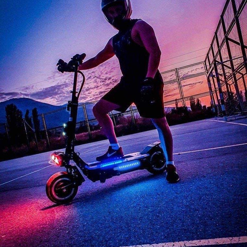 OUTSTORM MAXX Folding OFF-ROAD Electric Scooter