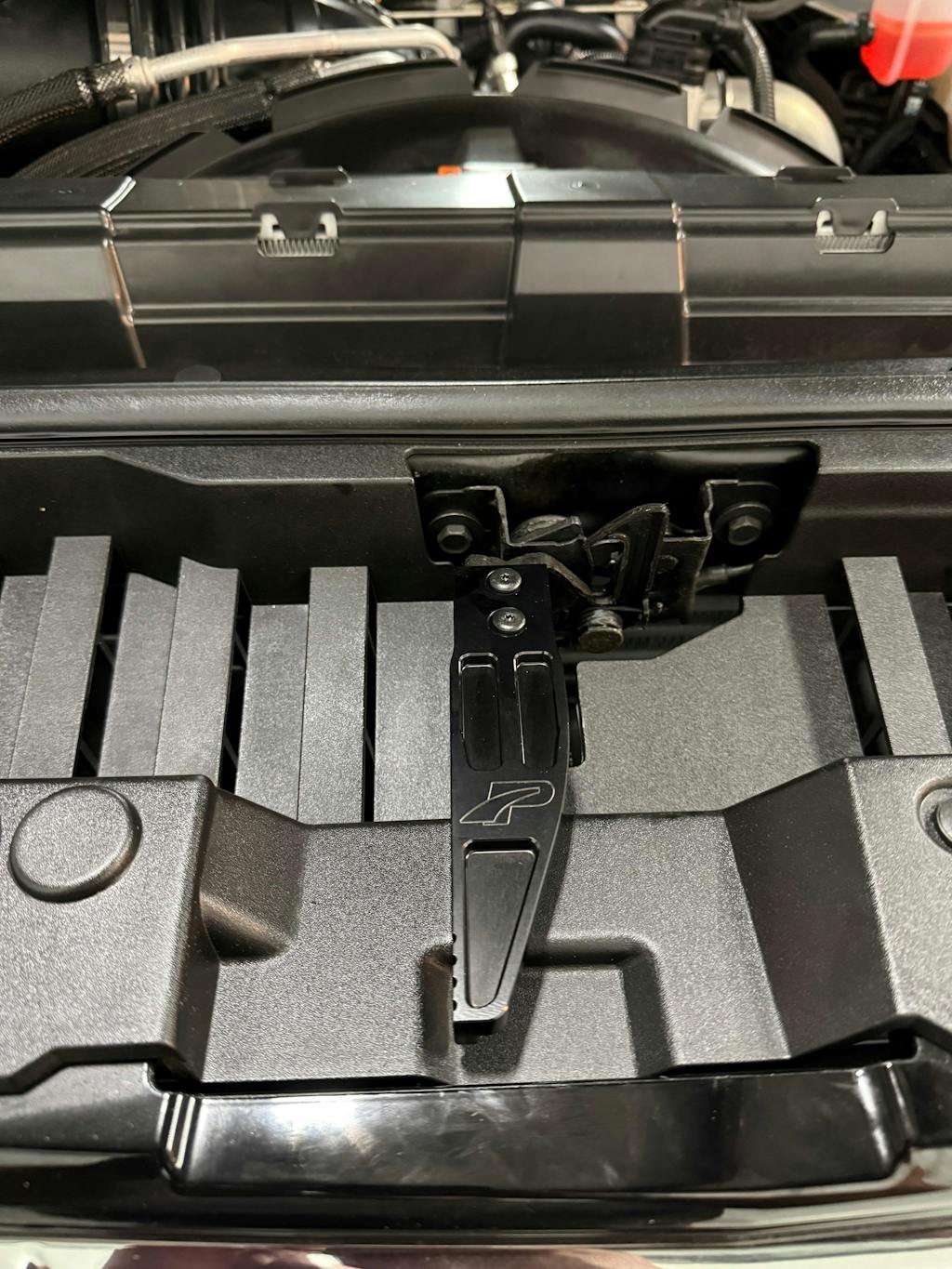 Billet Hood Release Latch, 2020-2025 GM 2500/3500 Trucks – Pacific ...