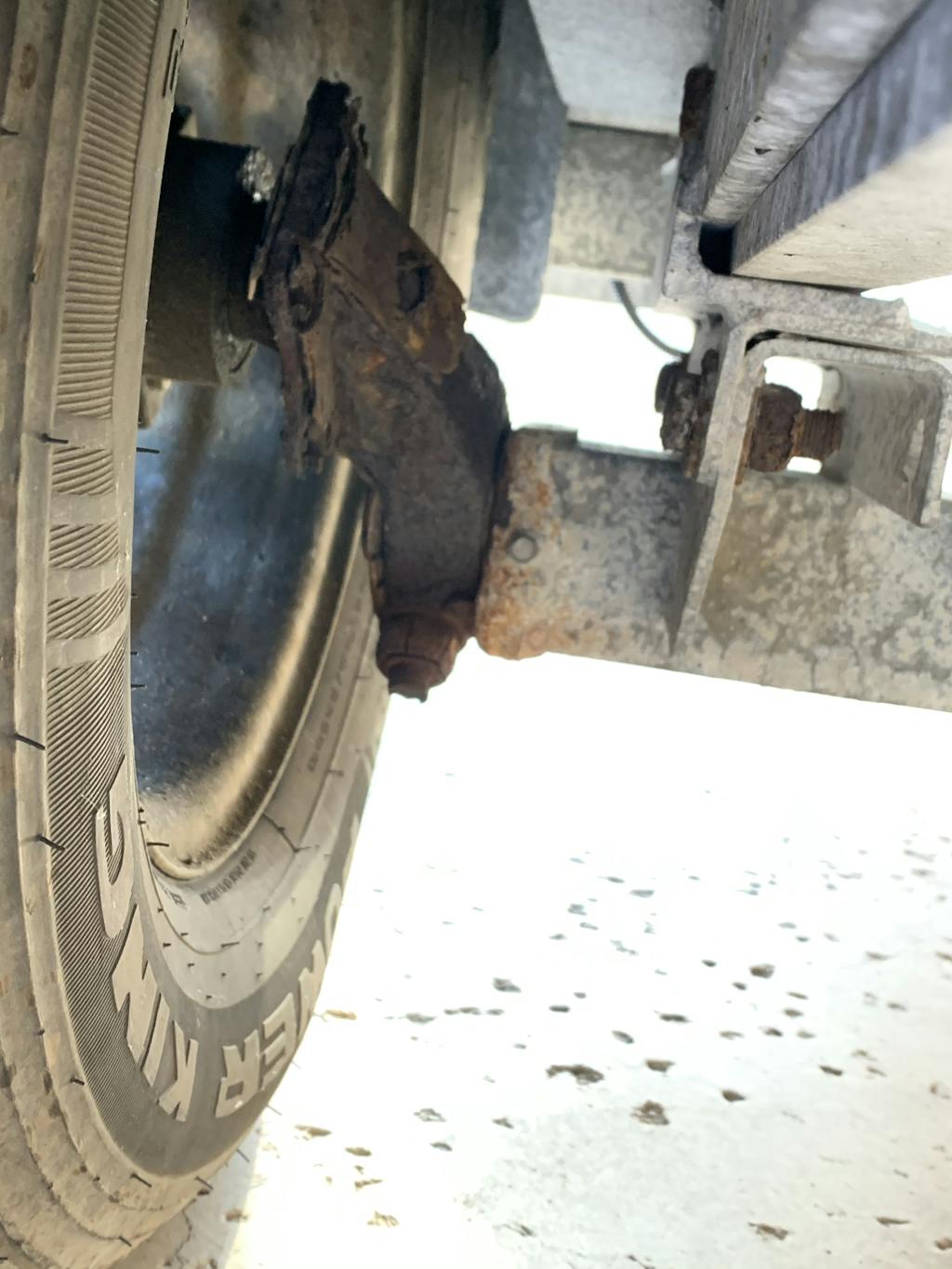 Trailer Buddy Replacement Trailing Arm w/ Vault 3,750 lb 5-Lug Hub ...