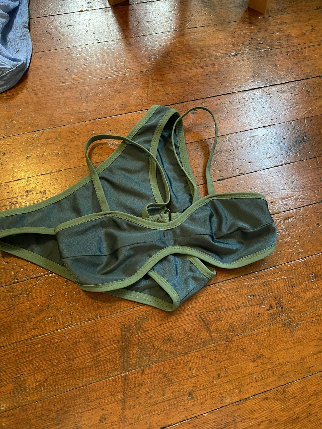 Cowrie Kini – Paradise Patterns