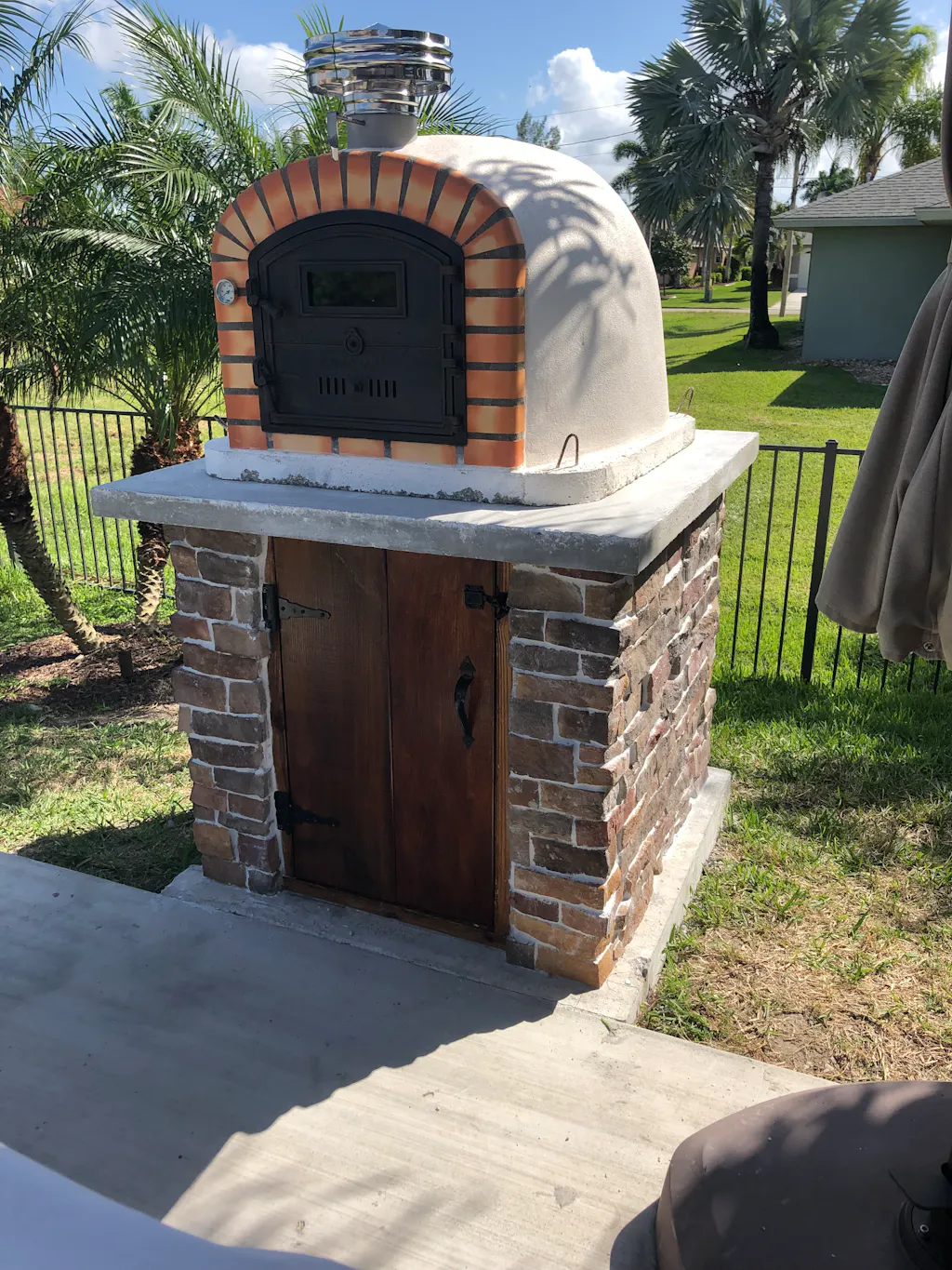 Brick Pizza Oven with Stone Finish | Authentic Pizza Oven - Patio ...
