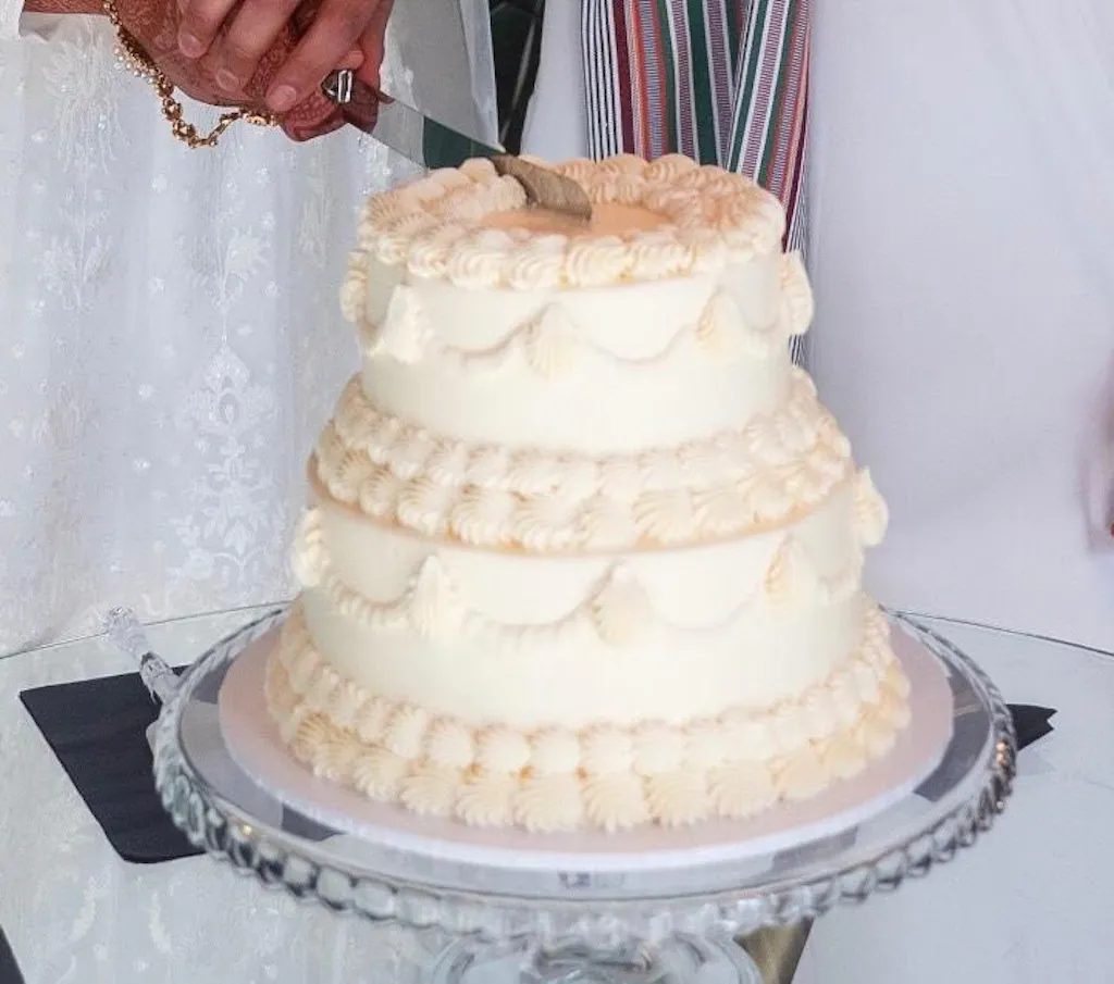 Vintage Lambeth Cake | Two-Tier Cake | Weddings – Patisserie Valerie