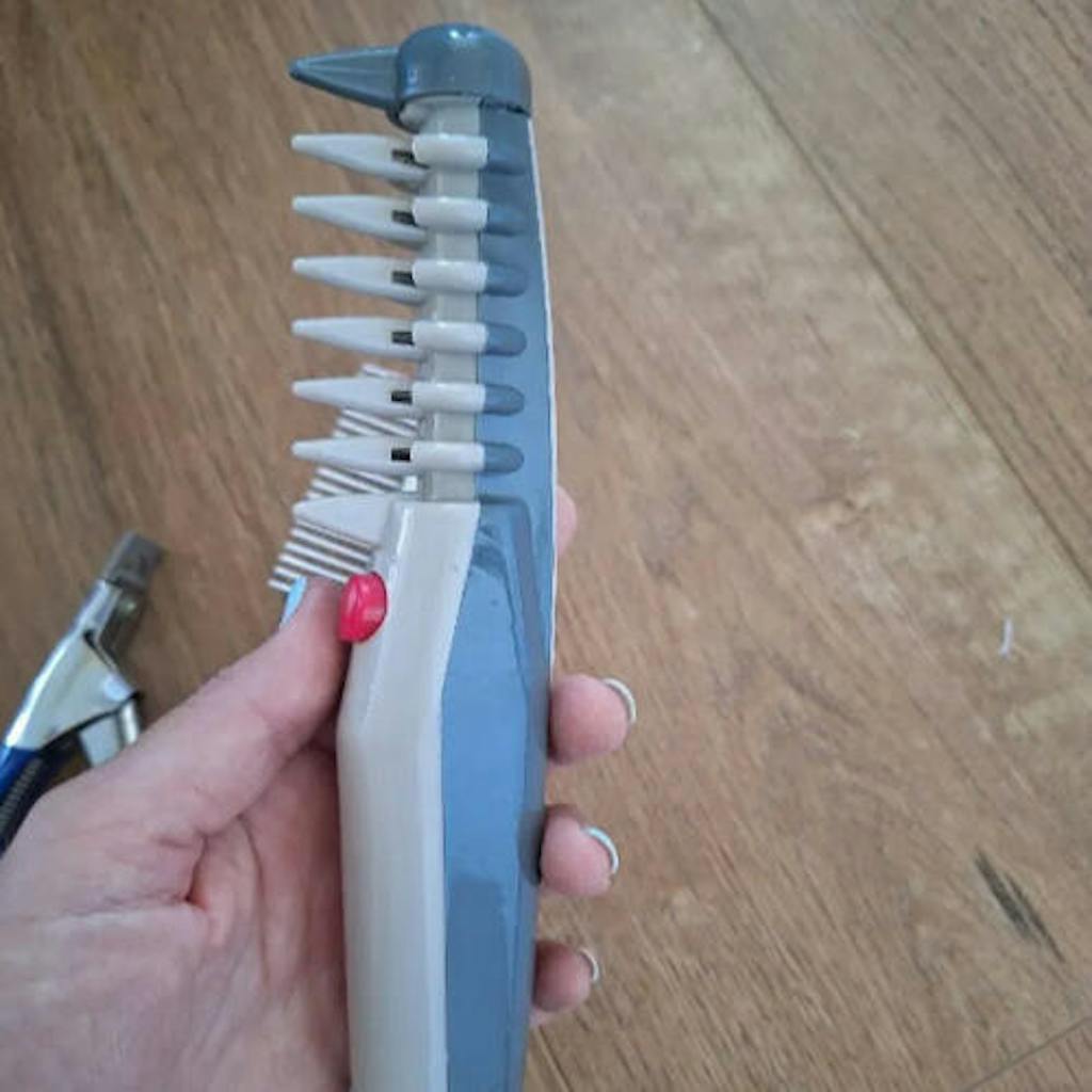 MatAway E-Comb - Pawfect Way