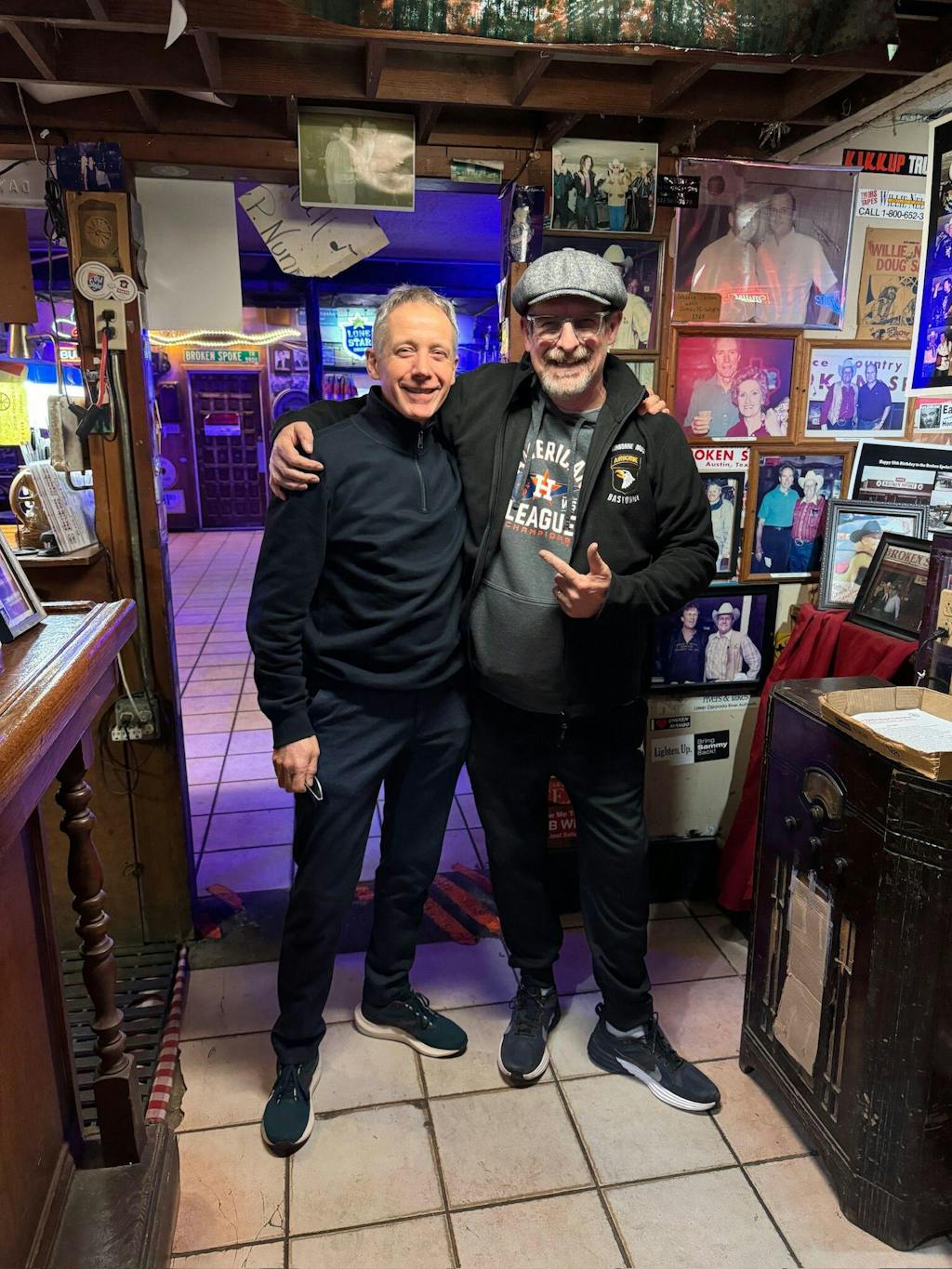 The Premium Razor – Peaky Hat