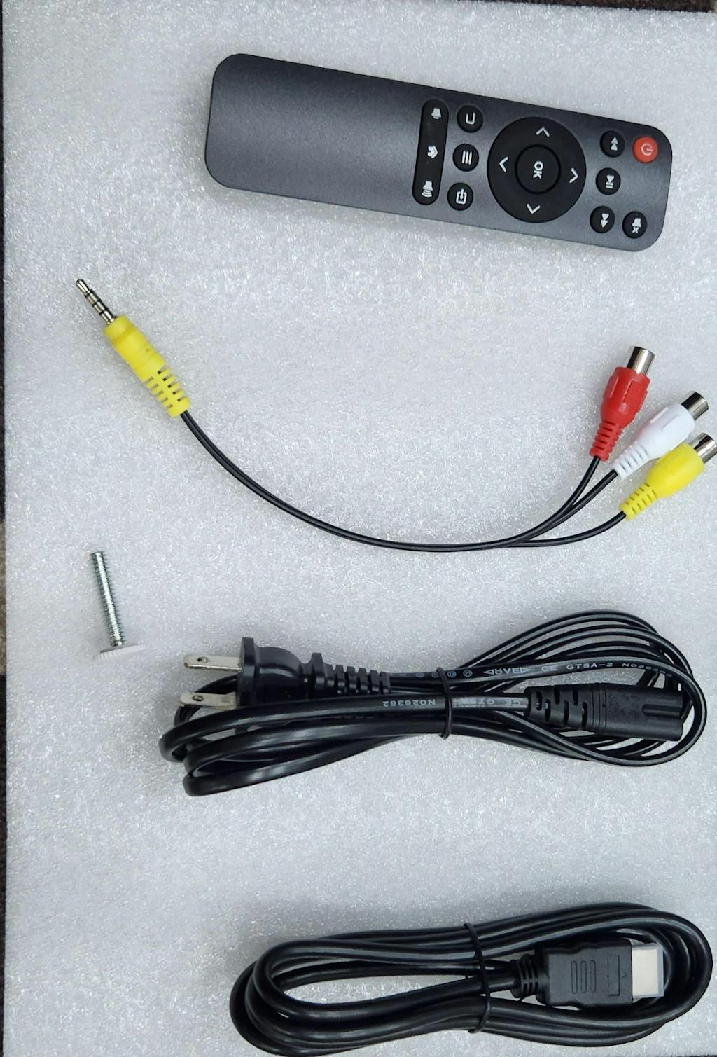 Pericat PT01 Native 1080P Outdoor Movie Projector with 350" Display