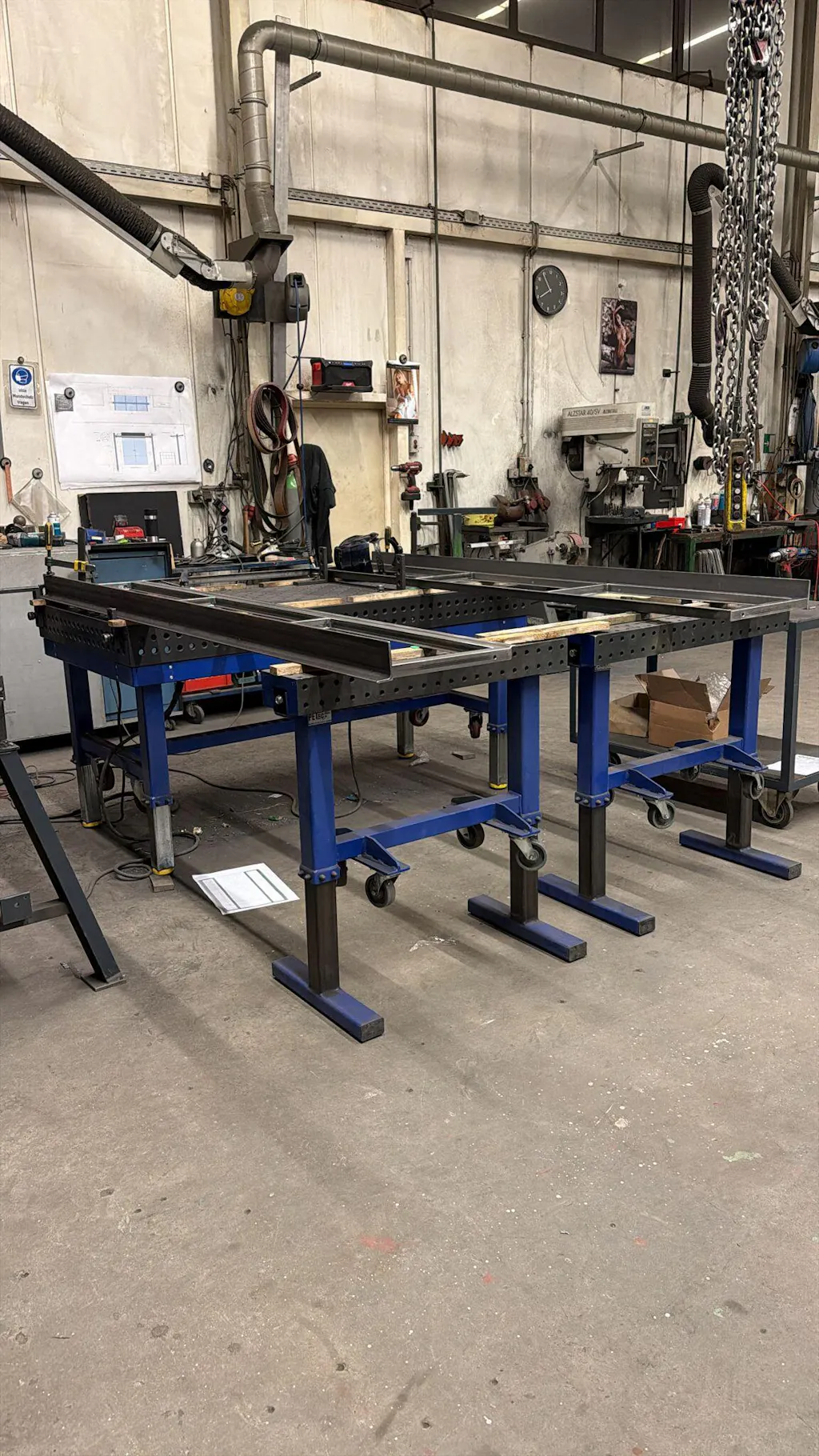 Mobile Stepless Height-Adjustable Axle Stand / Working Stand with Cast ...