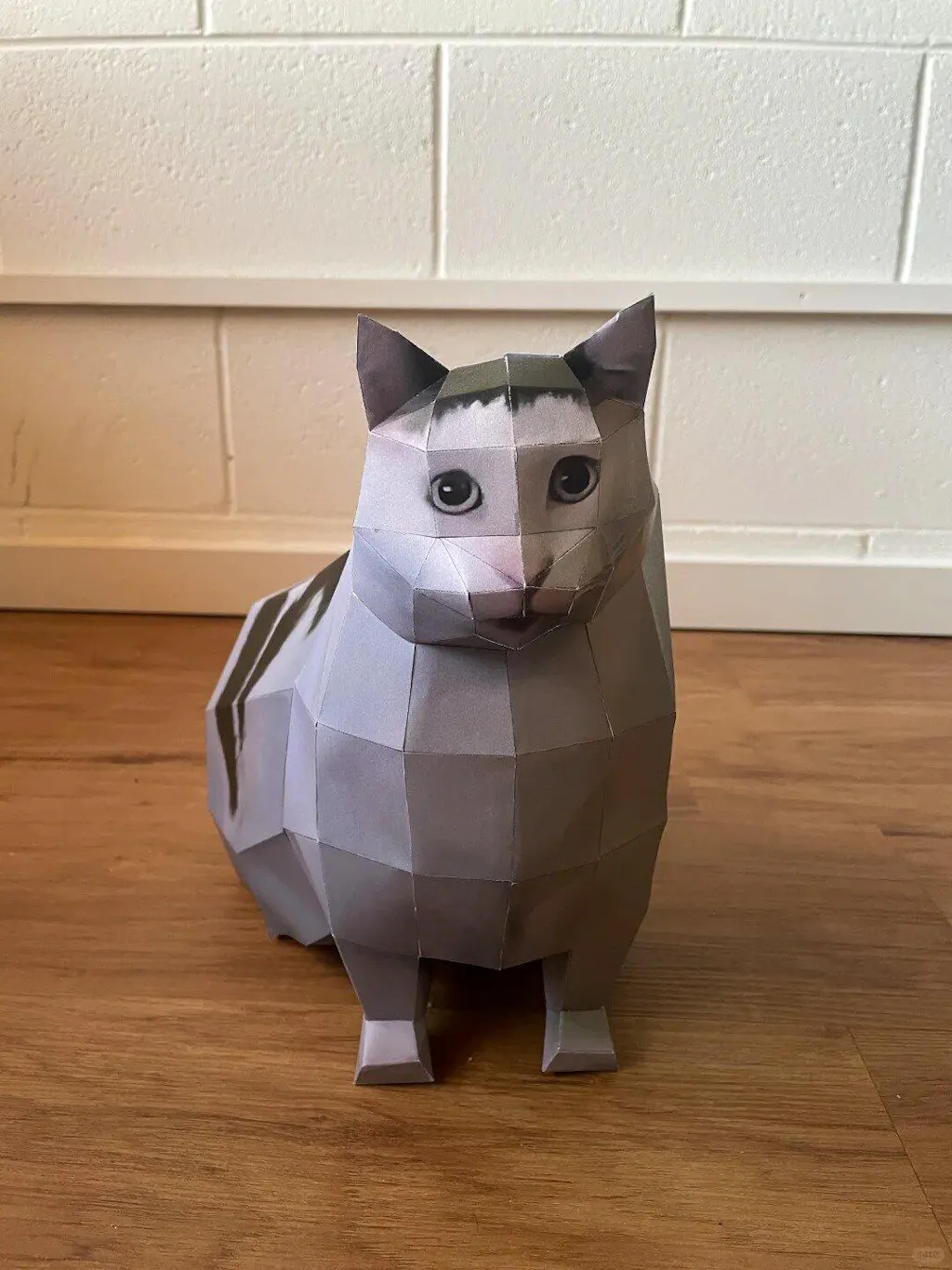 Huh Cat Meme Papercraft Template (Printable PDF, 1:1 & 4") – Petites Paws