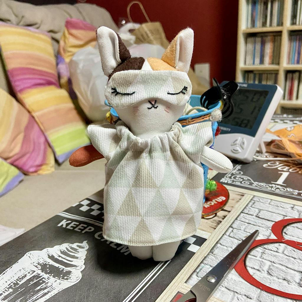 Mini Cat Doll - PDF sewing pattern and tutorial – Petras Wonderland