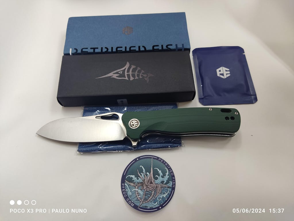 Petrified Fish PF868 Bunta ,3.35" D2 Satin Blade,131g G10 Handle Flipp