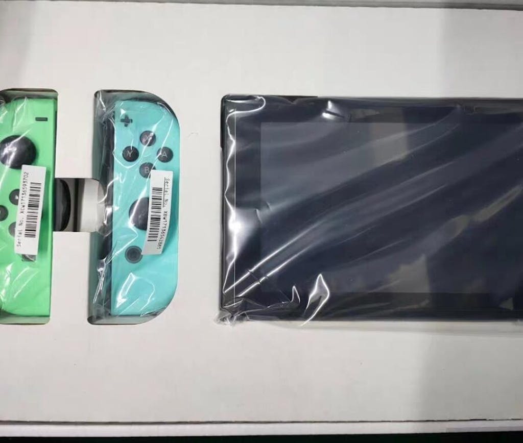 Nintendo Switch - Animal Crossing Edition