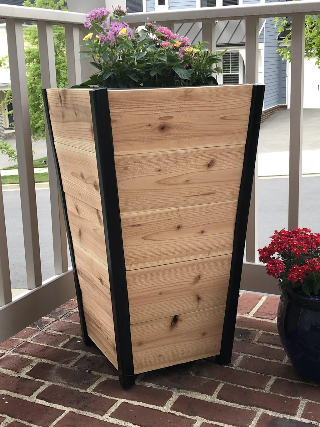 Tall Tapered Planters Printable Plans – Pine and Poplar