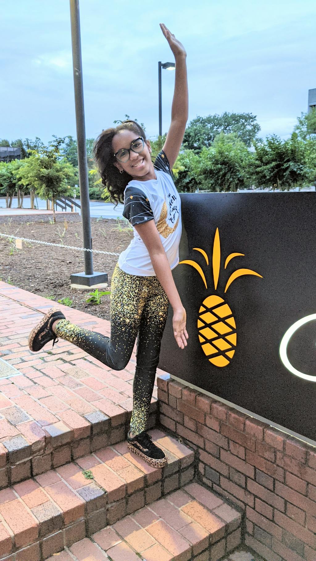 Chichi Lucy Black & Gold Glitter Print Cute Leggings - Kids – Pineapple Clothing