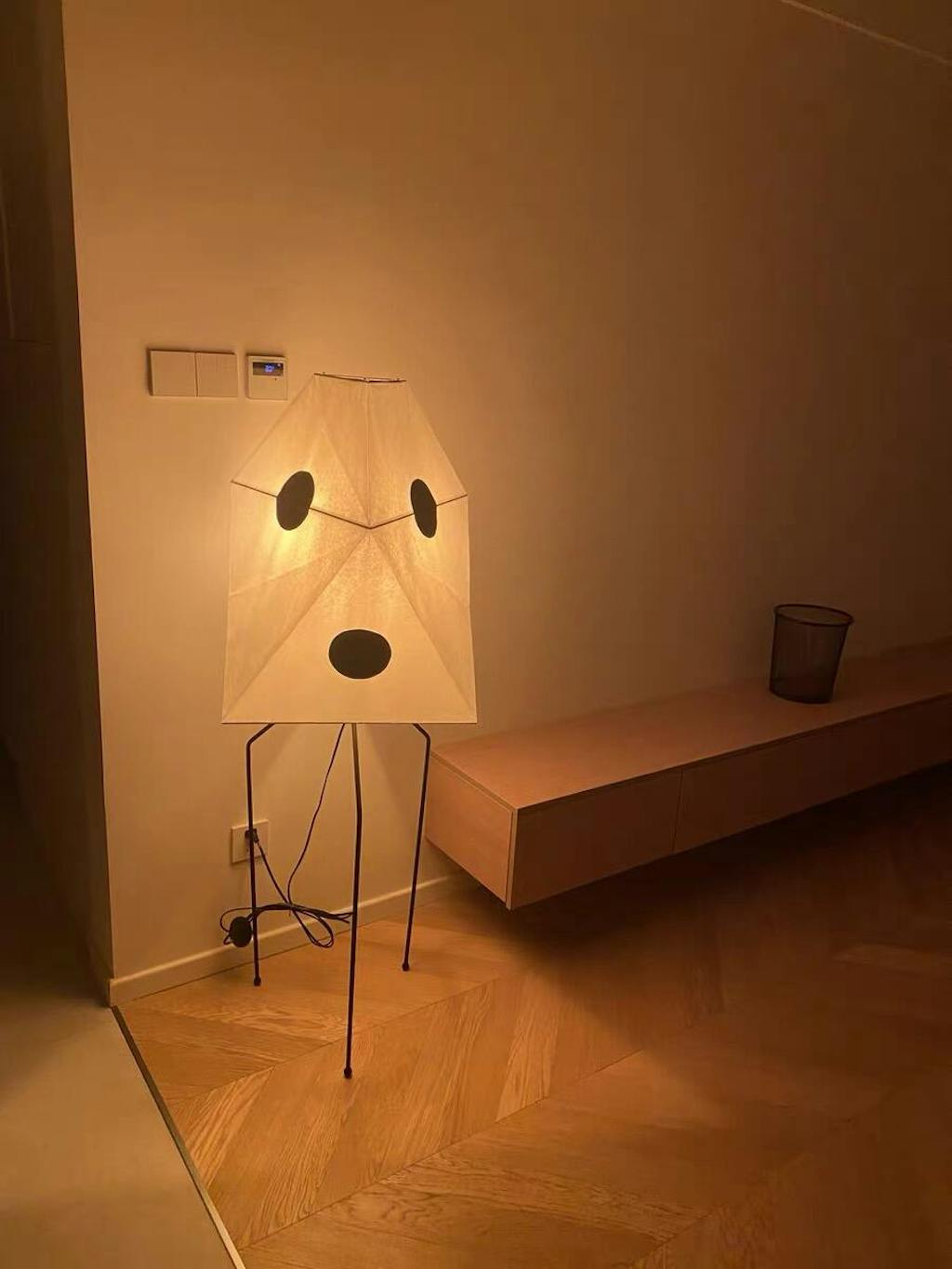 Akari UF3-Q Floor Lamp | Ping Lighting