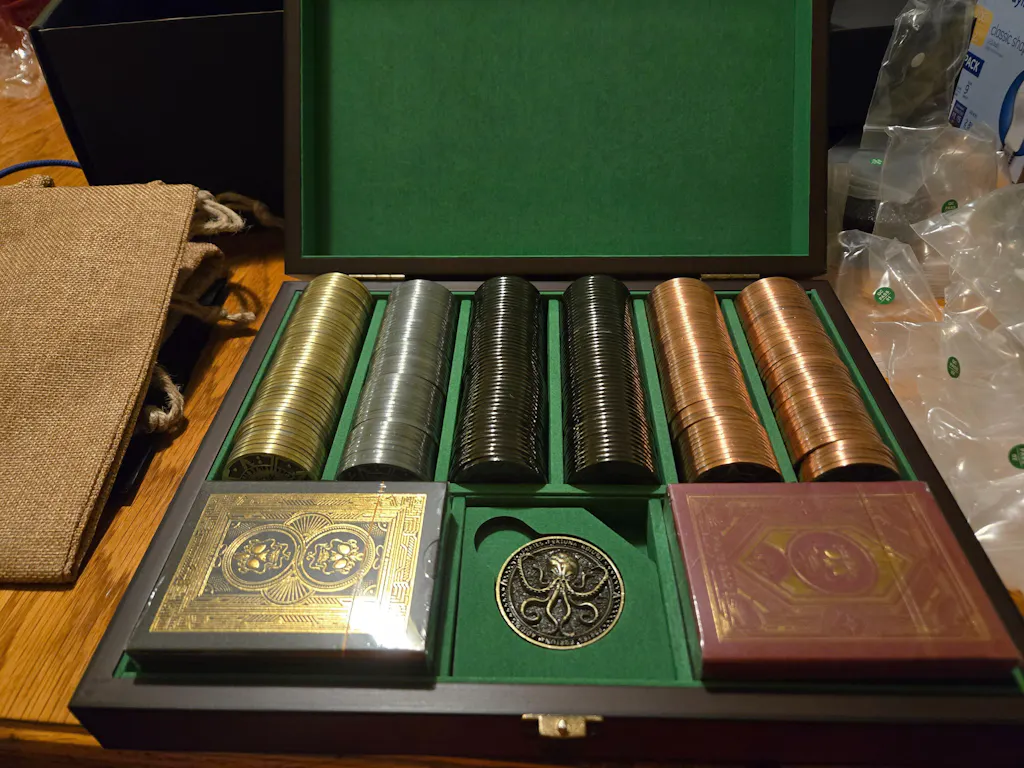Metal Poker Chip Set 300pc The “Bundle Of Loot” – Pirate Gold Poker