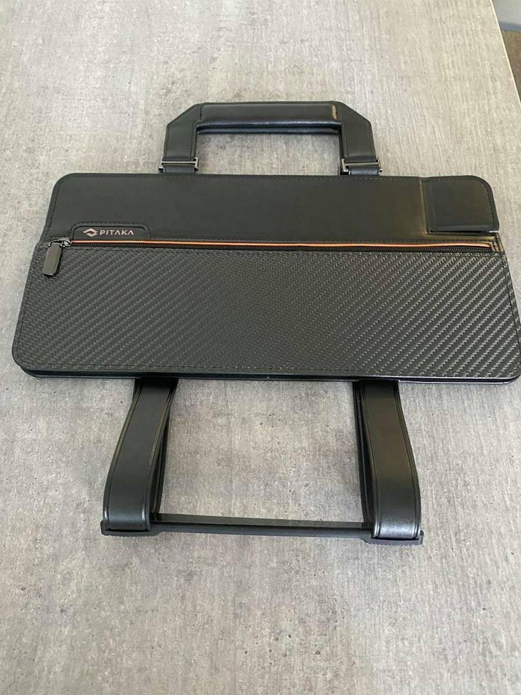 FlipBook Case For IPad With Magic Keyboard PITAKA flipbook-case-for-ipad-with-magic-keyboard-pitaka