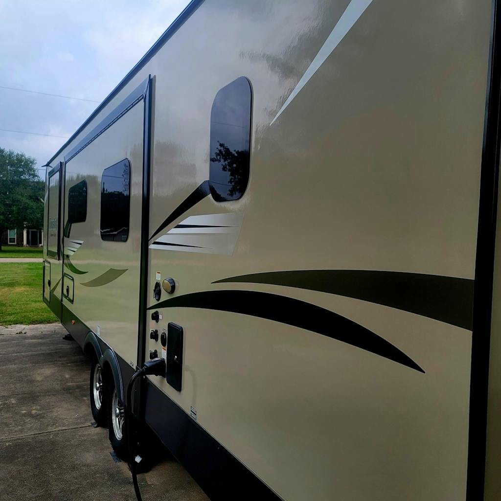 Proprietary Boat and RV Restoration Kit | Poli Glow® – PoliGlow