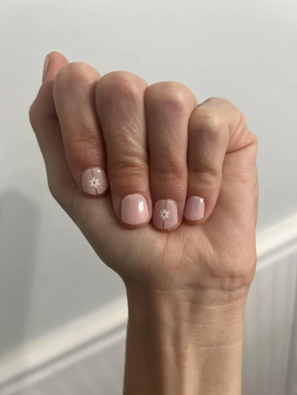 Daisy Stupid Love - Semi-Cured Gel Nail Strips | Polish Pops