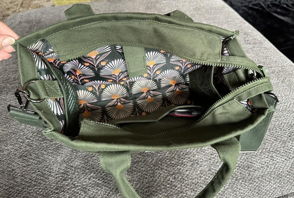 Small Sloane Tote - Taupe – POPFLEX®