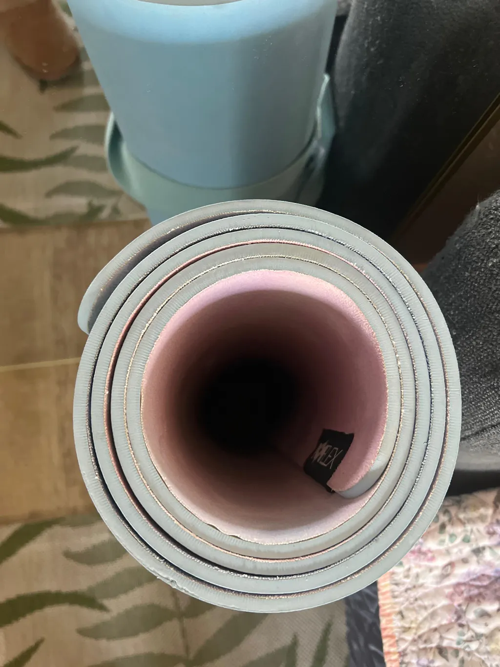 Vegan Suede Yoga Mat - Heart in the Clouds – POPFLEX®