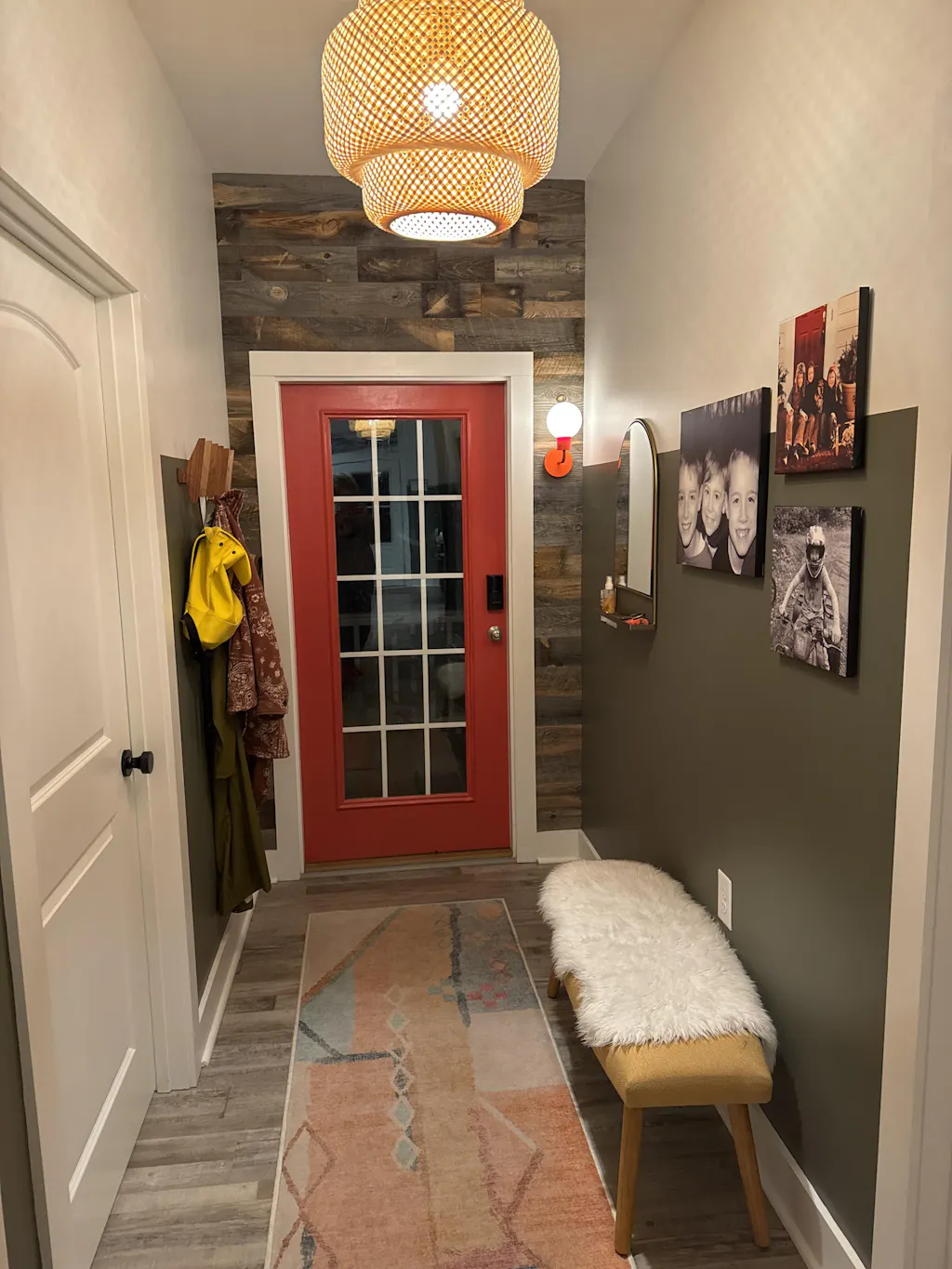 Renter friendly wall lighting | Hundreds of 5 star reviews