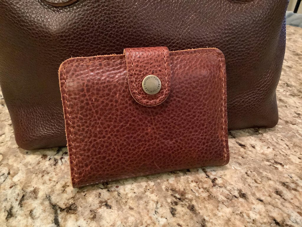 Women's Bi-Fold Wallet | Portland Leather Goods