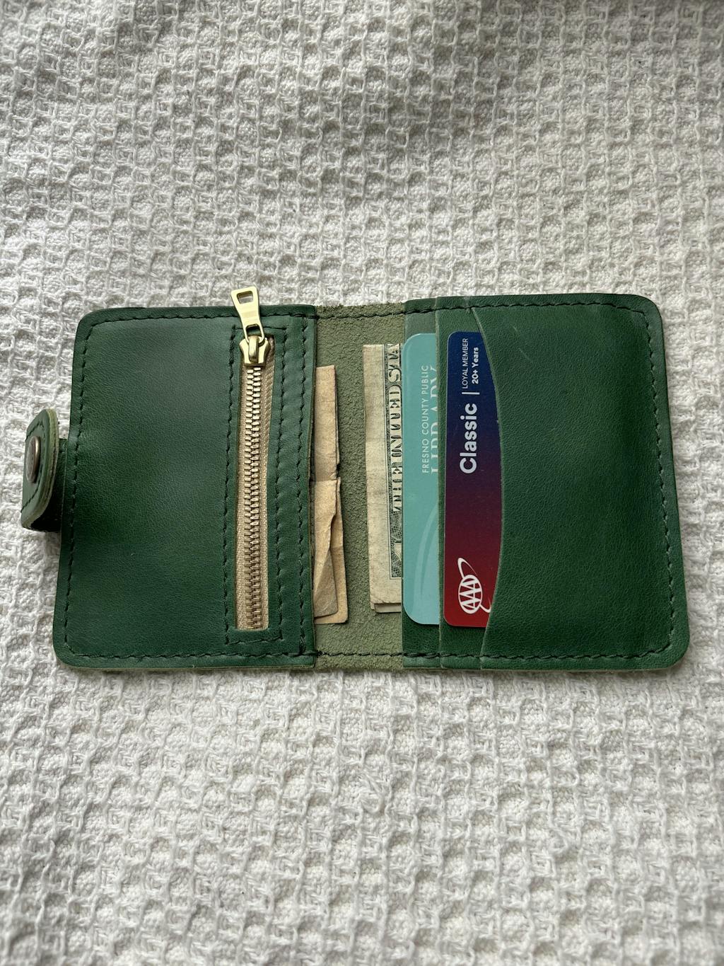 Women's Bi-Fold Wallet | Portland Leather Goods