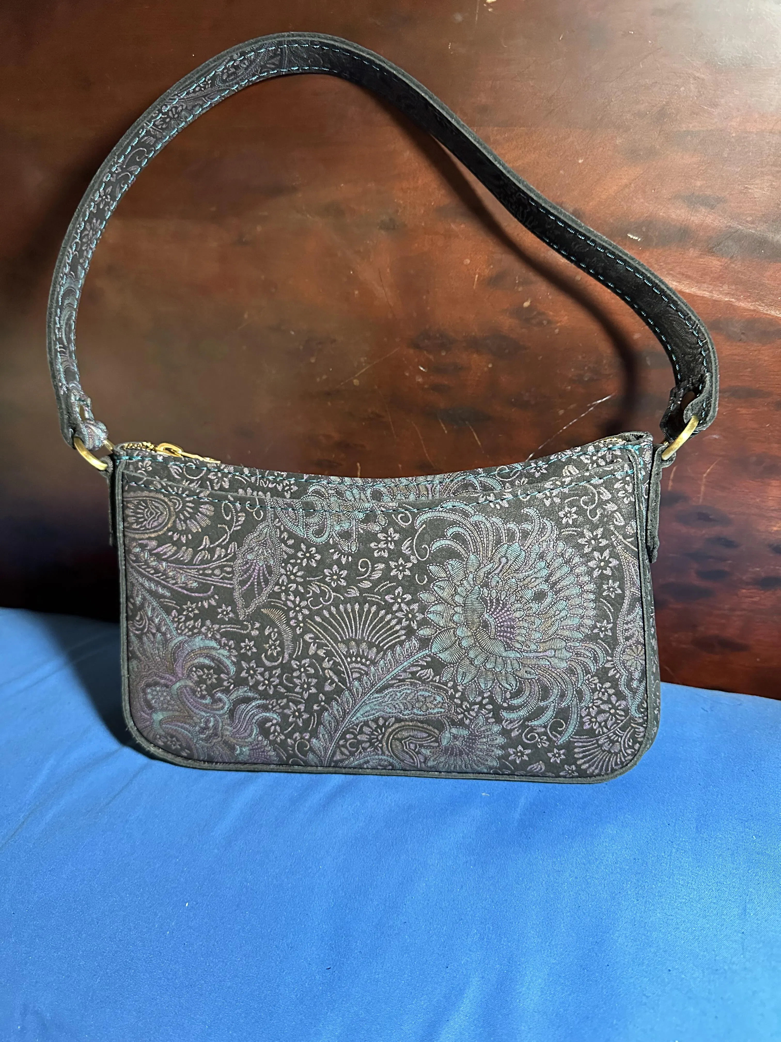Lucy Shoulder Bag | Portland Leather Goods