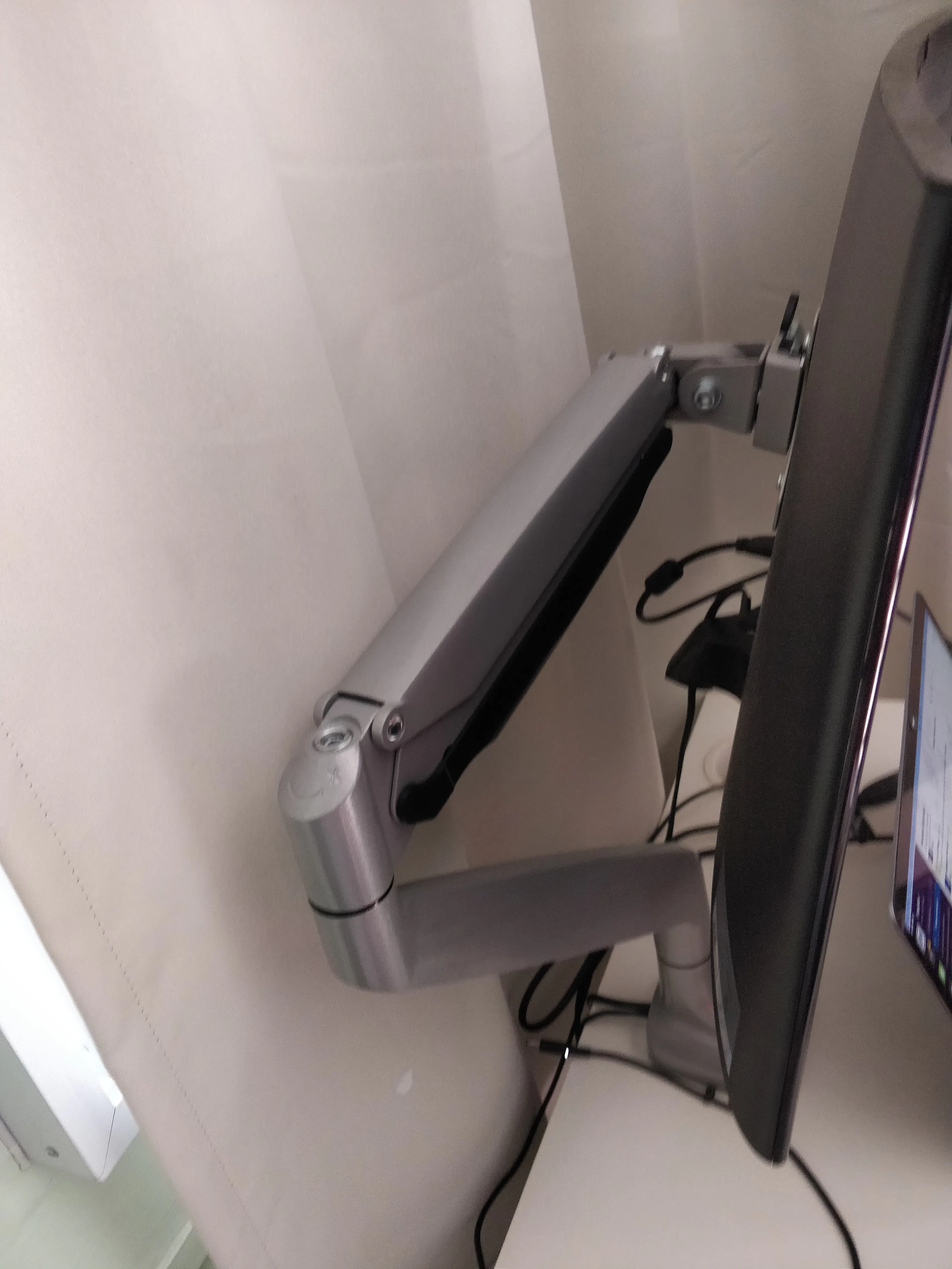 Arc Monitor Arm | PRISM+