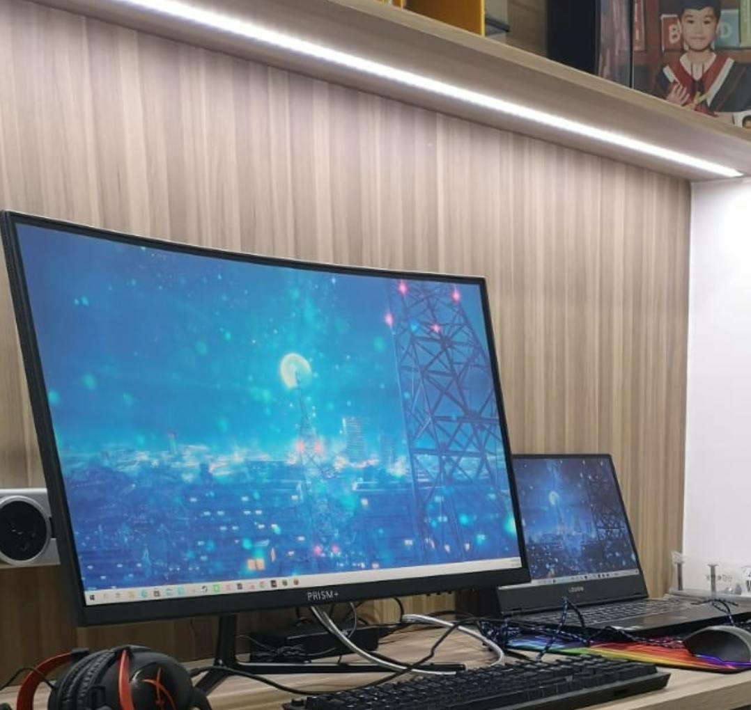 PRISM+ X270 - 165Hz Curved Gaming Monitor