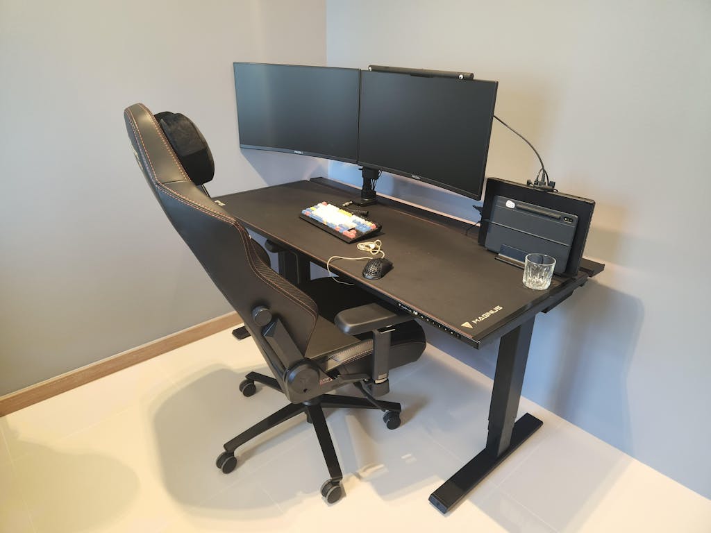 PRISM+ X270 PRO - 27 inch 144Hz 1ms Curved Gaming Monitor