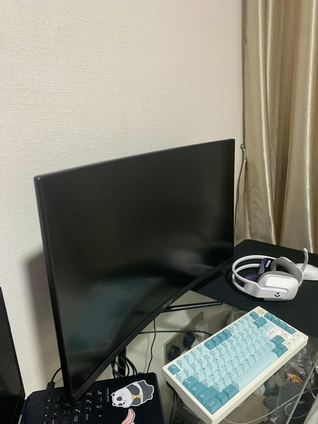 PRISM+ X270 PRO - 27 inch 144Hz 1ms Curved Gaming Monitor