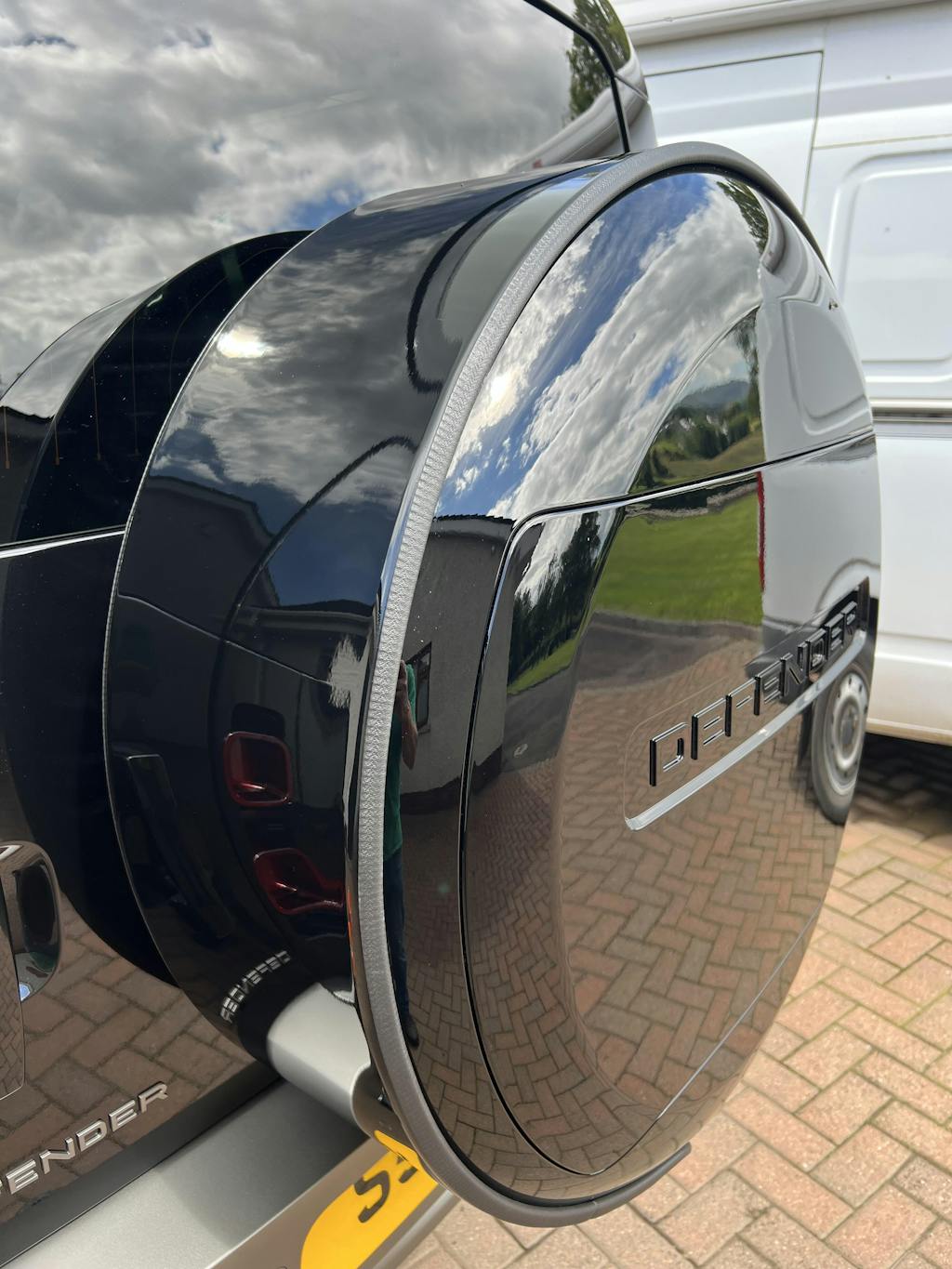 Defender L663 Spare Wheel Locking Strip – Project Rebel