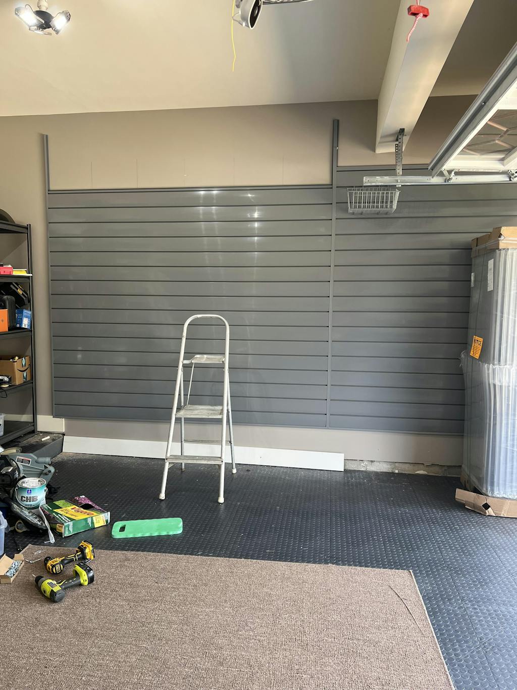 Proslat 8' x 4' PVC Slatwall 32 sq. ft – Proslat US