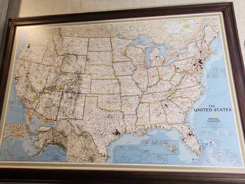 White Map Pins | Colored Map Pins | Push Pin Travel Maps