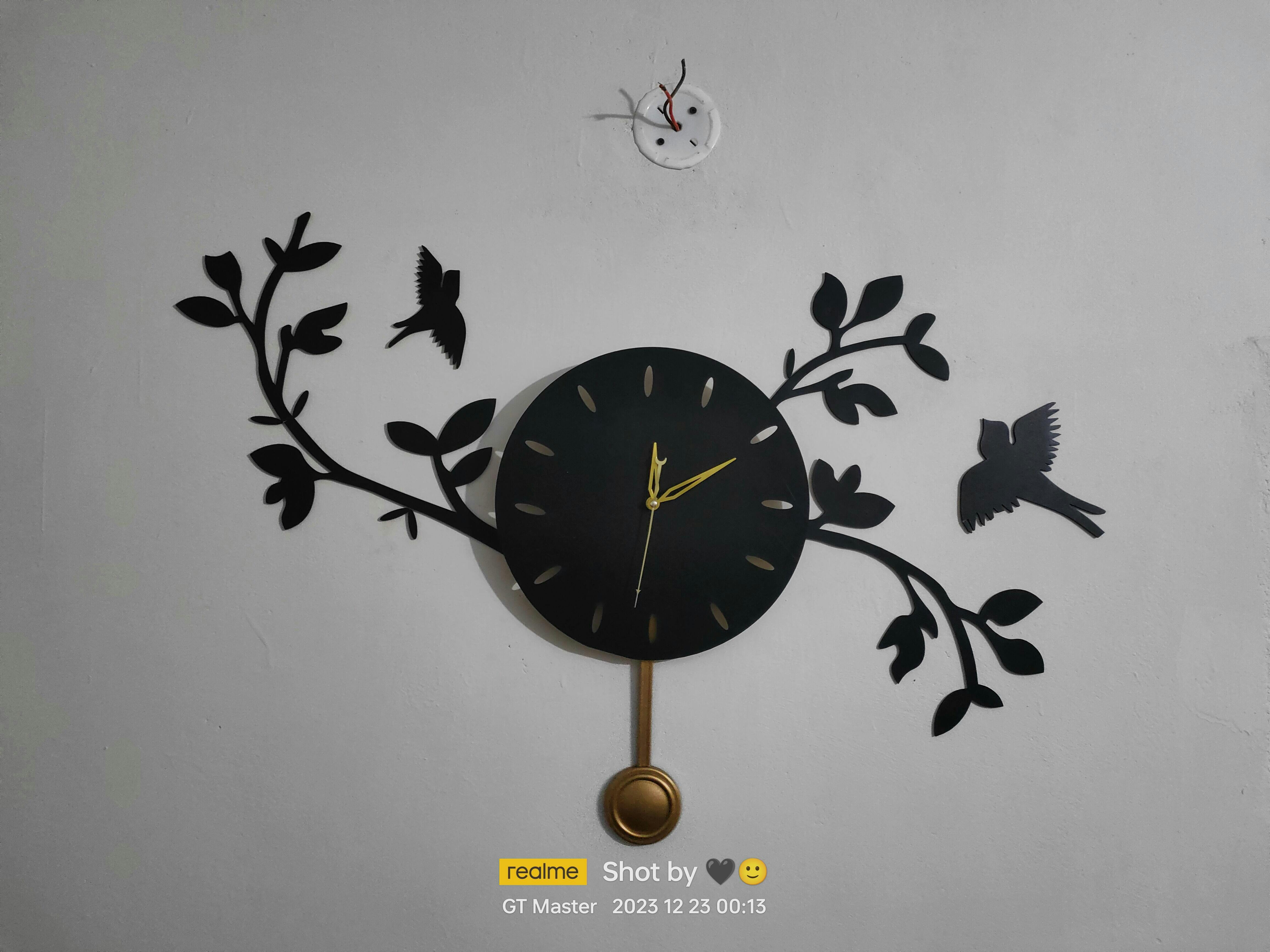 Birds on Branches Scenic Pendulum Clock – Pyari Walls