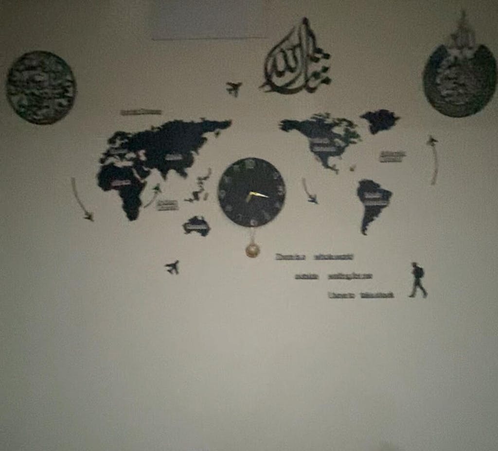 World Map Wall Clock: Discover Time | PyariWalls.pk – Pyari Walls