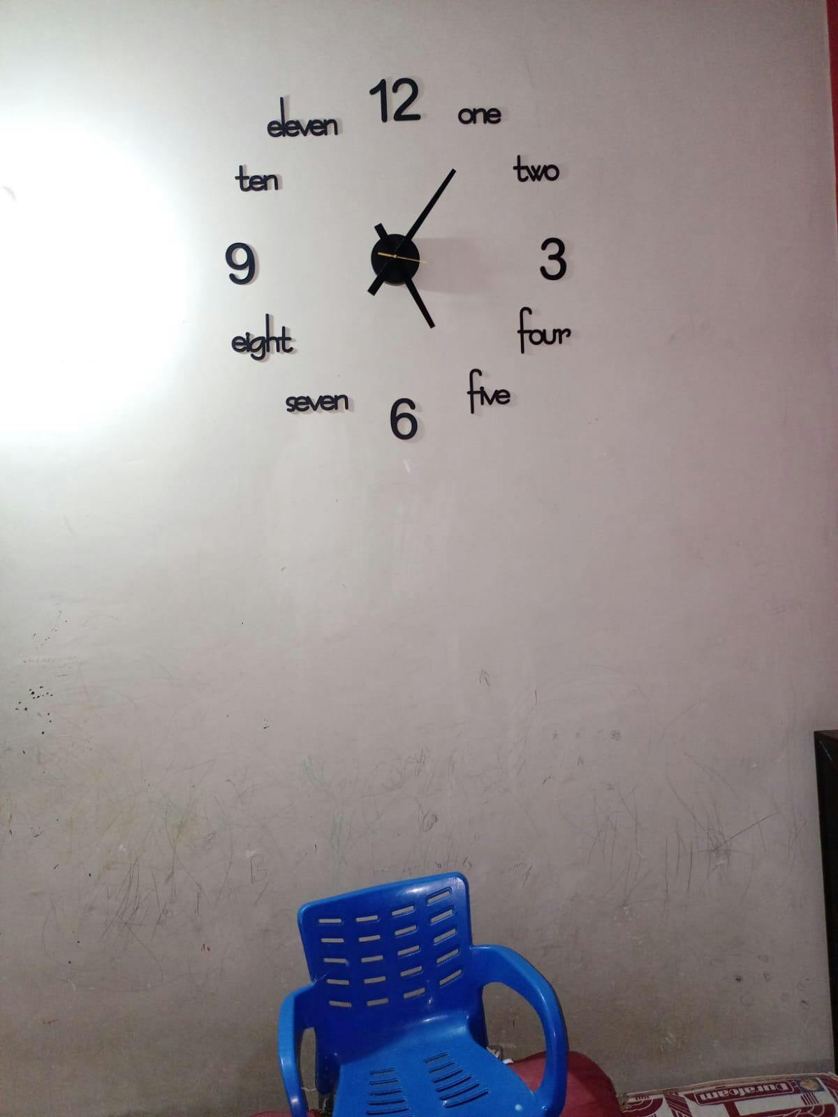 LARGE SIZE WOODEN DIY CLOCK WITH 12 INCHES NEEDLES – Pyari Walls