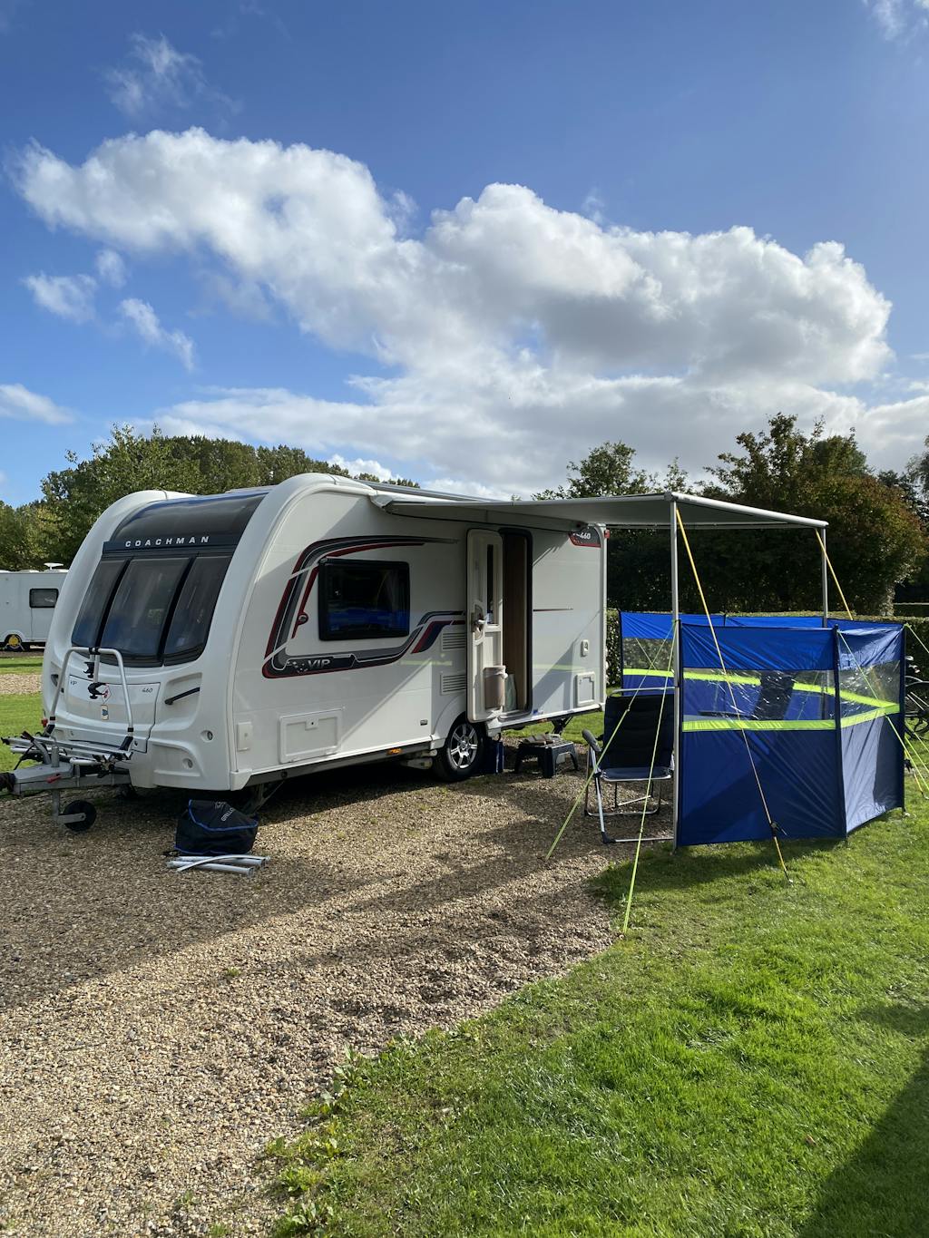 Thule Omnistor Tension Rafter G2 (For Wall / Roof) – Quality Caravan ...