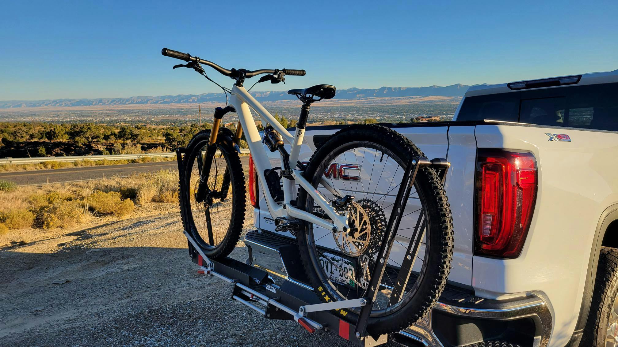 Mach2 Single Rack - 2" Hitch - QuikrStuff - Proudly made in the USA