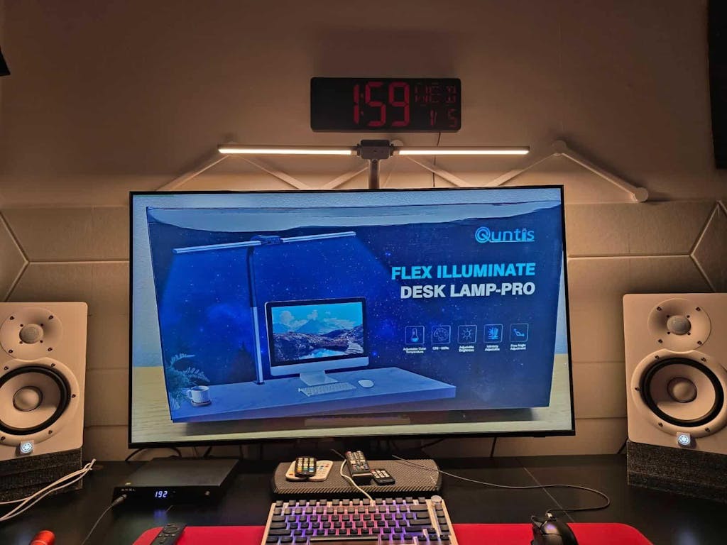 LED ScreenLinear Focus Series WC601 (30.7Inch)