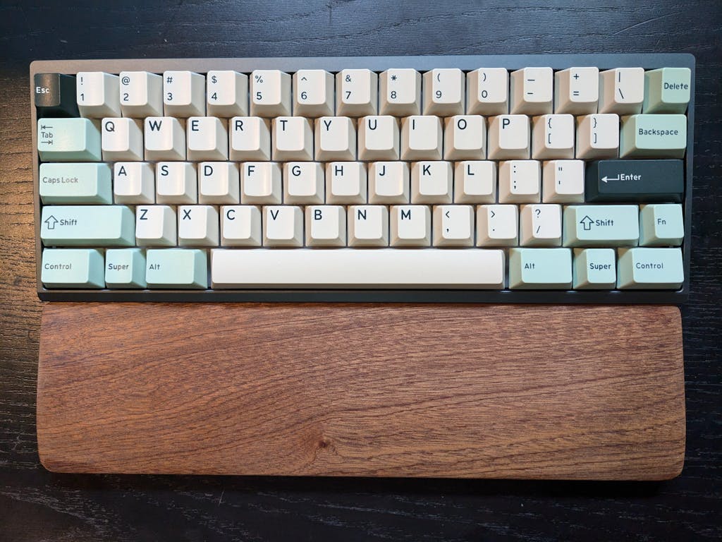 Neo60 Core Custom Mechanical Keyboard – Qwertykeys