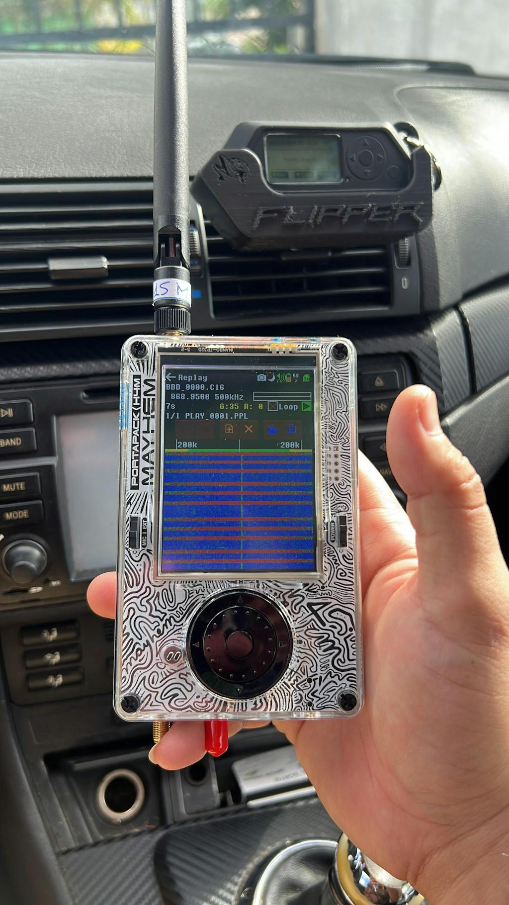 HackRF with PortaPack H4M – Rabbit-Labs