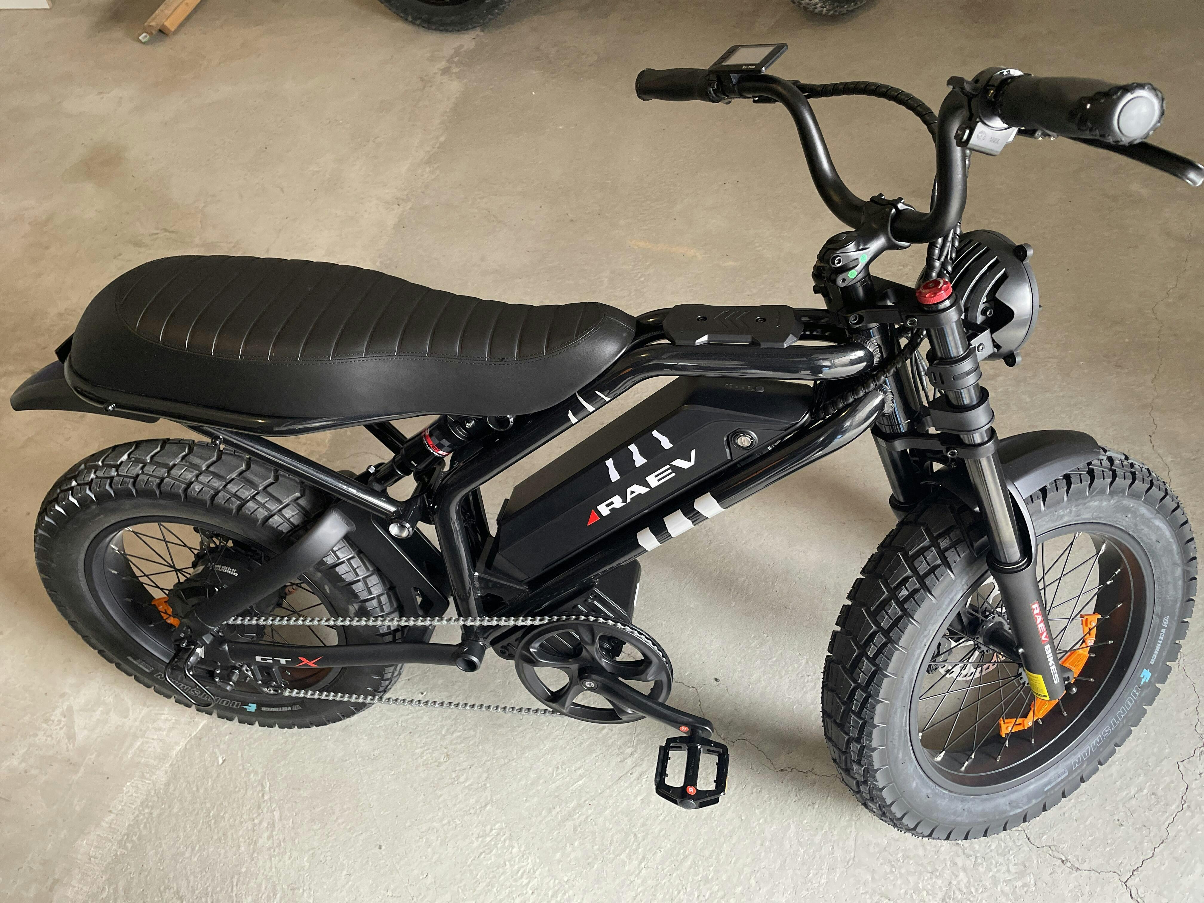 RAEV Bullet GT V2 | Retro Look & Modern Power – RAEV Bikes