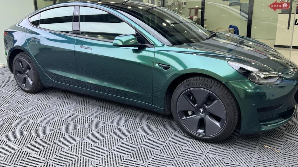 Color Shift Glitter Royal Green Vinyl Car Wrap – RAXTiFY