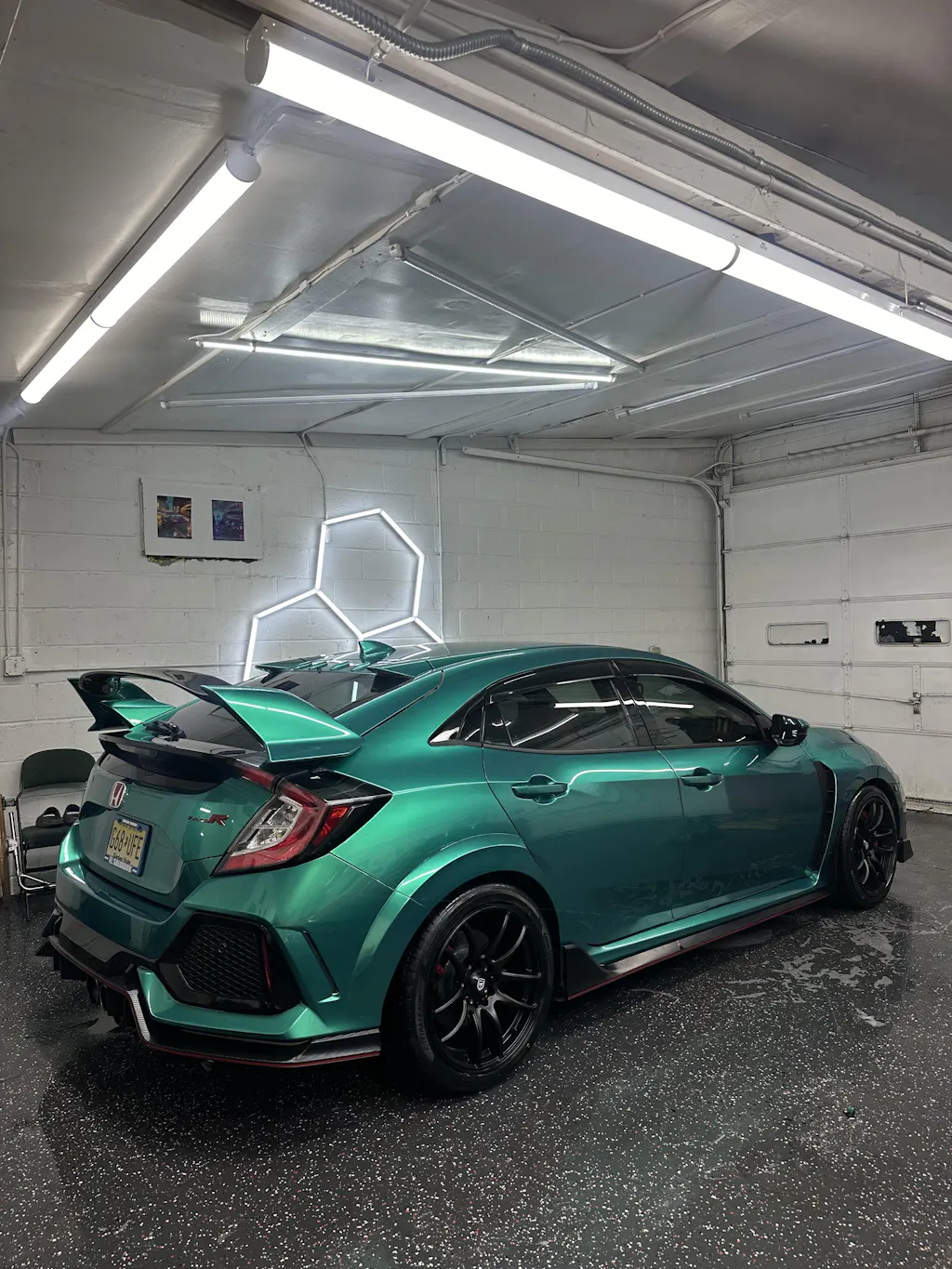 Gloss Metallic Emerald Green Vinyl Car Wrap – RAXTiFY