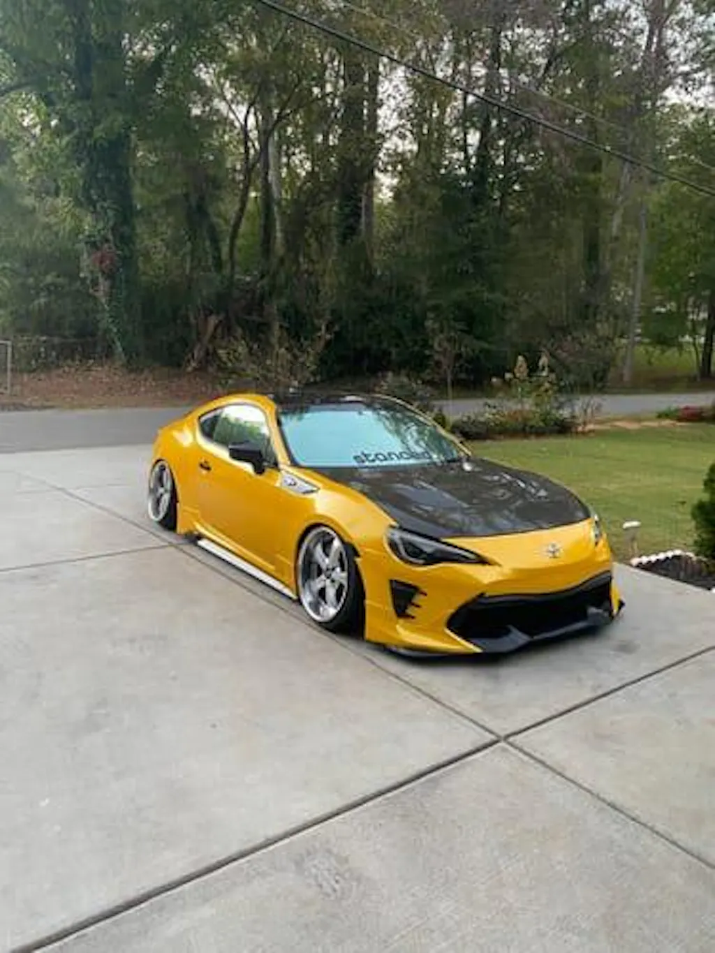 Gloss Metallic Golden Yellow Vinyl Car Wrap – RAXTiFY