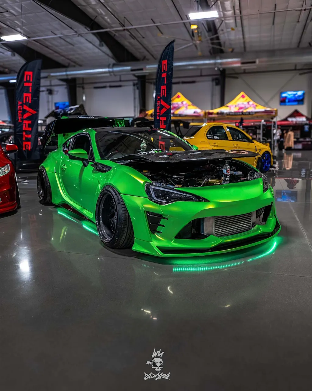 Color Shift Neon Gold Green Vinyl Car Wrap – RAXTiFY