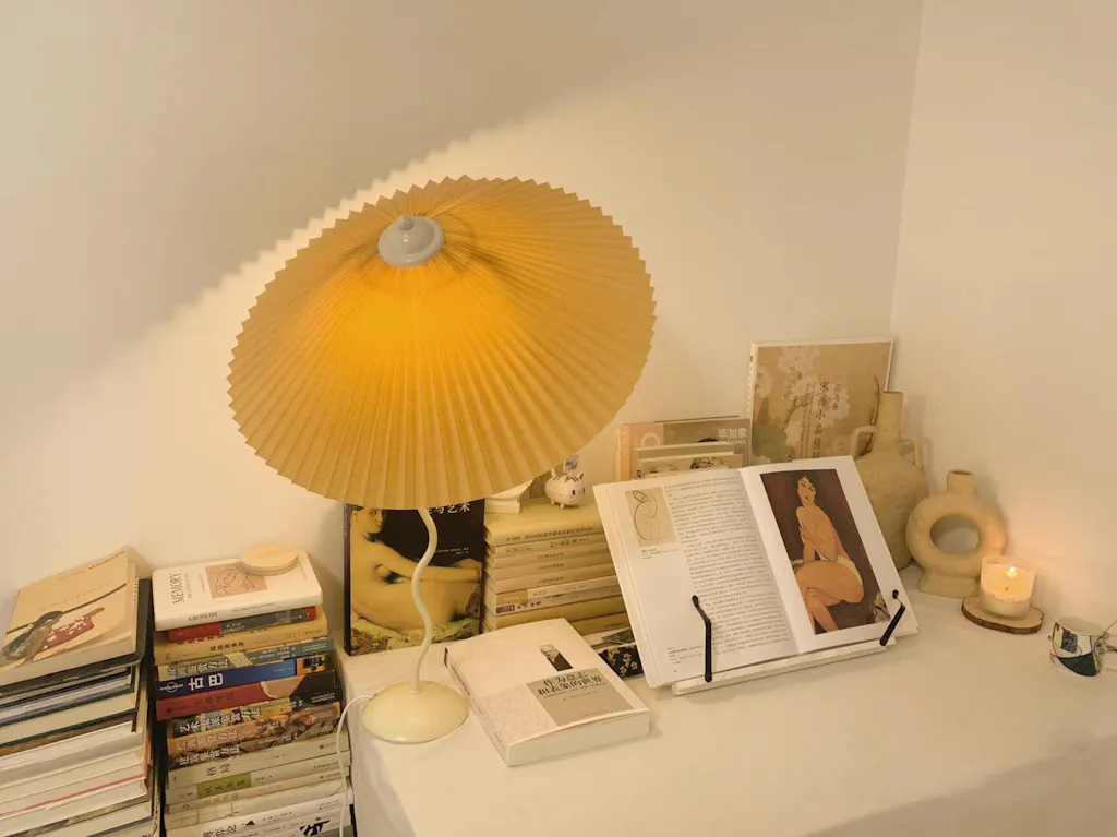 Waves Table Lamp