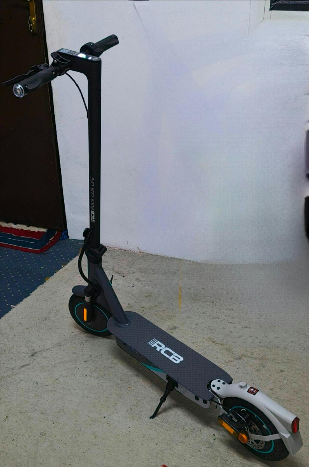RCB R19 Electric Scooter for Adult