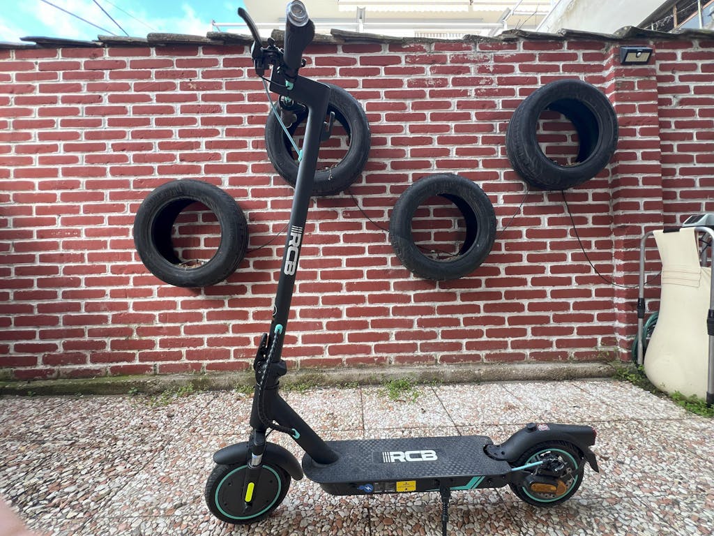 RCB R17 Electric Scooter for Adult